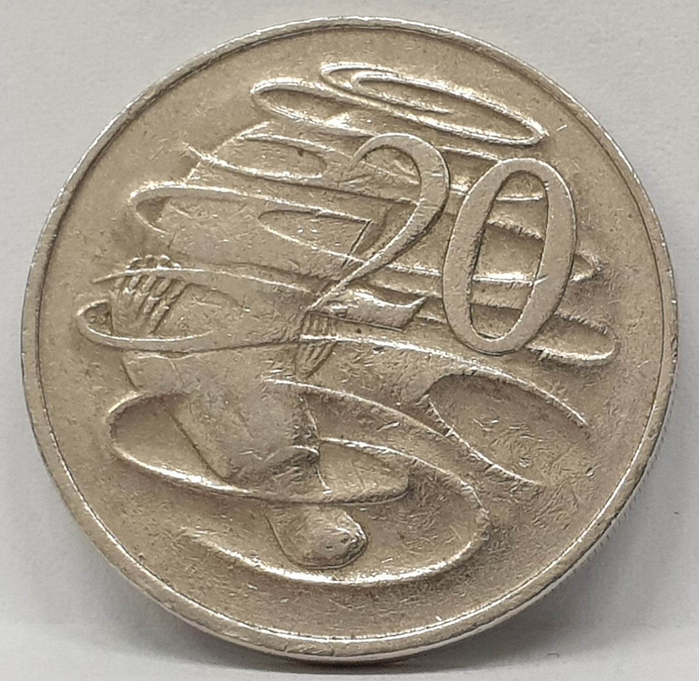 AUSTRALIA 1966 . TWENTY CENTS COIN . ERROR / VARIETY . WAVY 2