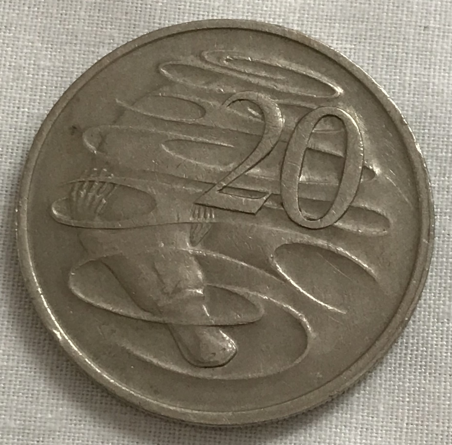 AUSTRALIA 1968 ... TWENTY CENTS COIN ... PLATYPUS