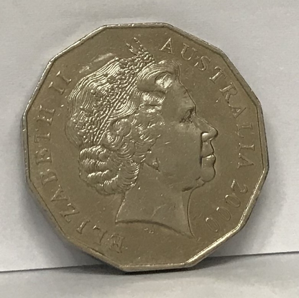 AUSTRALIA 2000 . FIFTY CENTS COIN . MILLENNIUM INCUSED