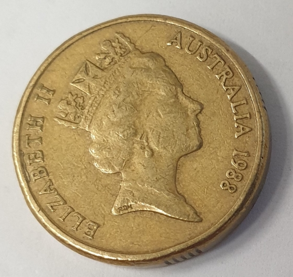 AUSTRALIA 1988 . TWO DOLLARS COIN . ERROR . CUD INSIDE THE RIM