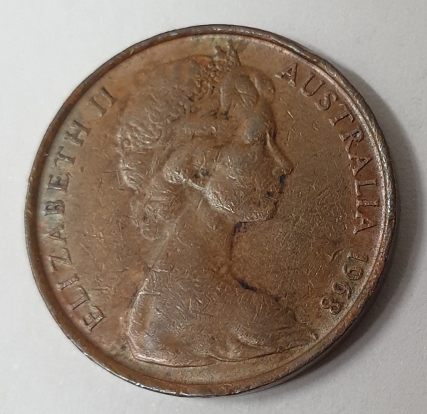 AUSTRALIA 1968 . TWO CENTS COIN . RARE ERROR . NO S.D.